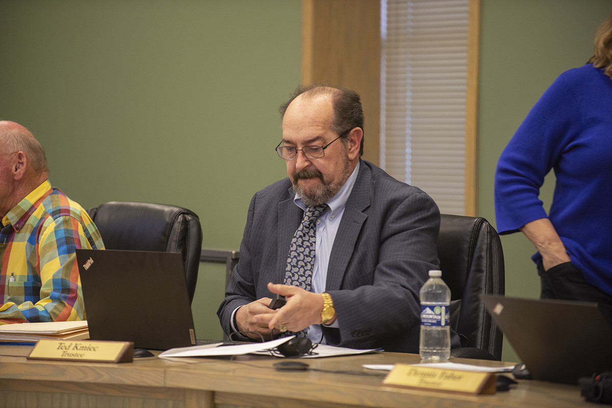 Last Salem Lakes Board Meeting For Four / Pop Shots Fired - Kenosha ...