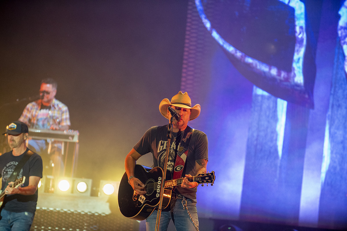 Jason Aldean At Country Thunder 2023 (Photos) - Kenosha County Eye