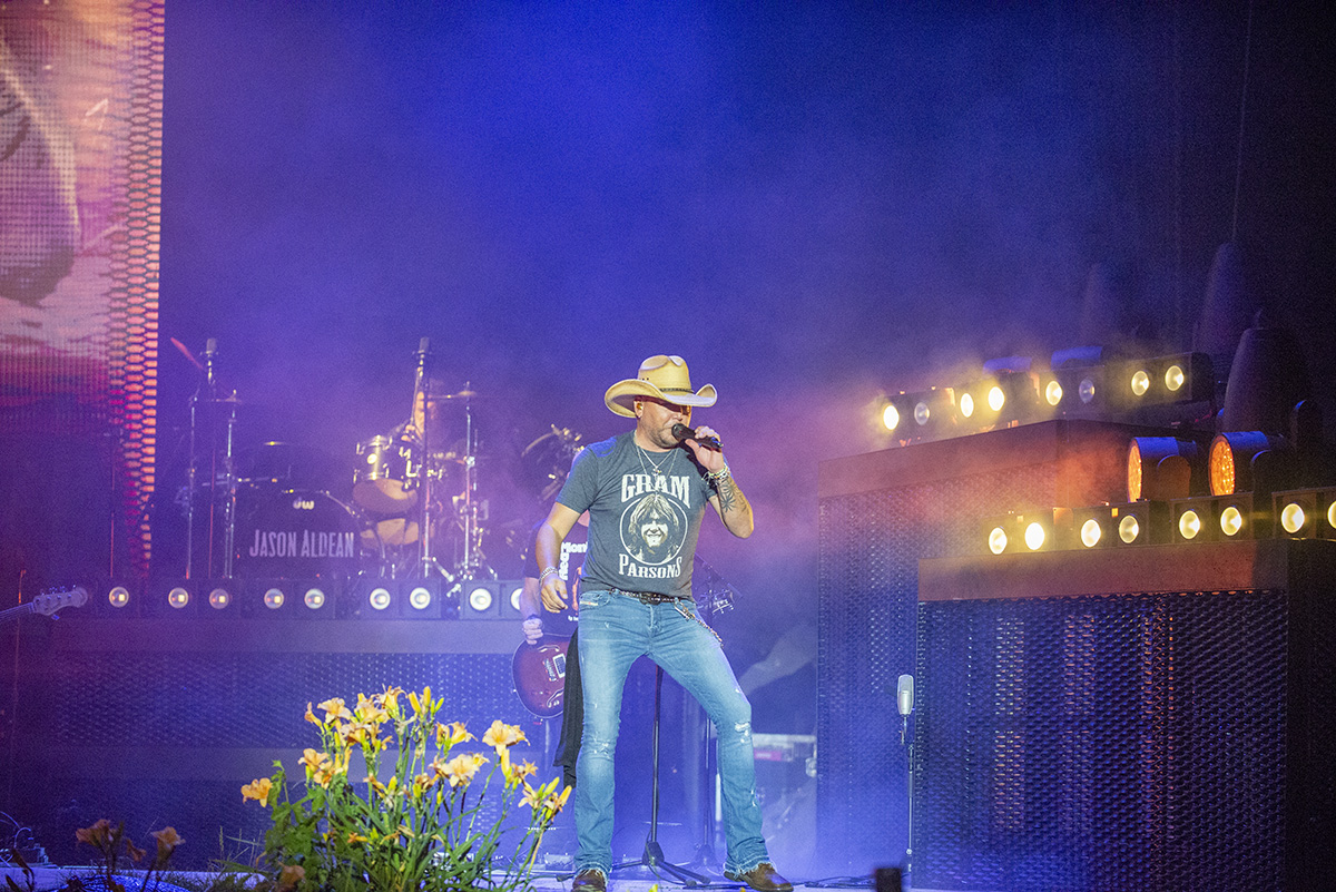 Jason Aldean At Country Thunder 2023 (Photos) - Kenosha County Eye