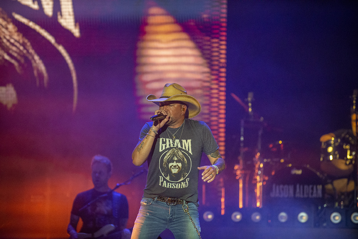 Jason Aldean At Country Thunder 2023 (Photos) - Kenosha County Eye
