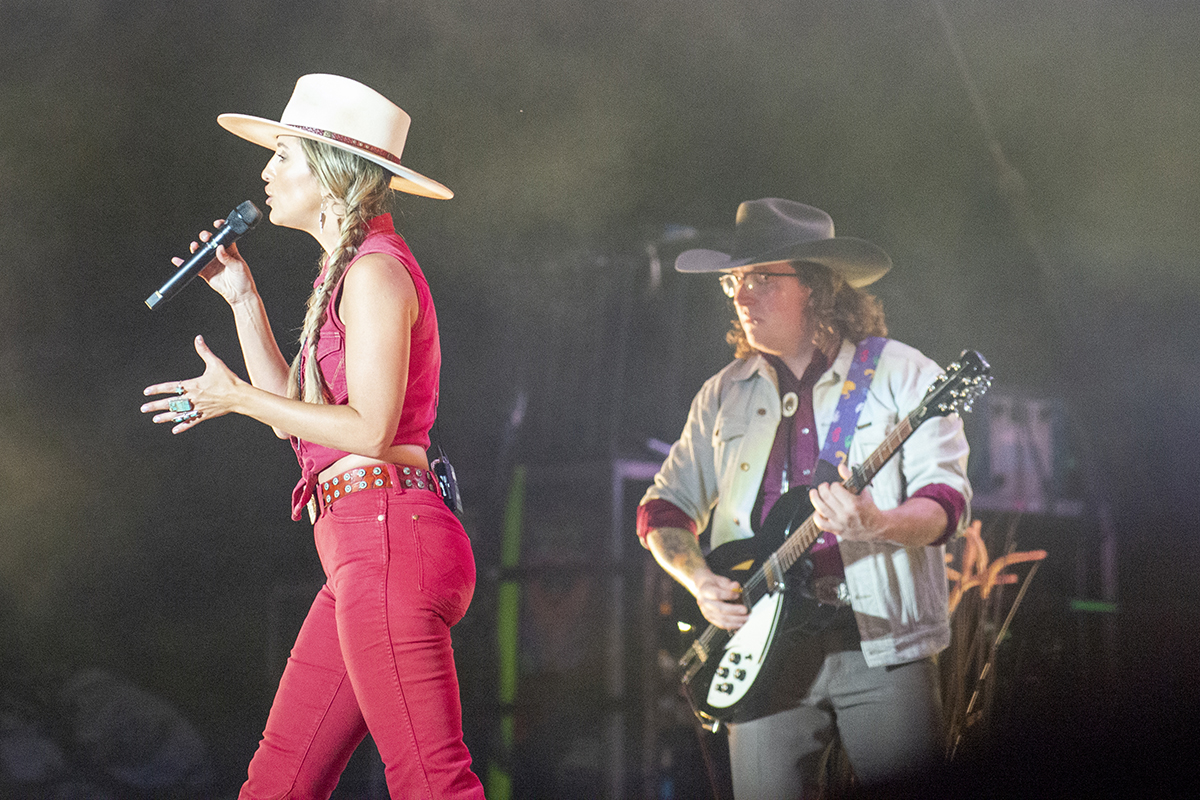 Lainey Wilson Headlines Country Thunder Wisconsin On Friday: Photos ...