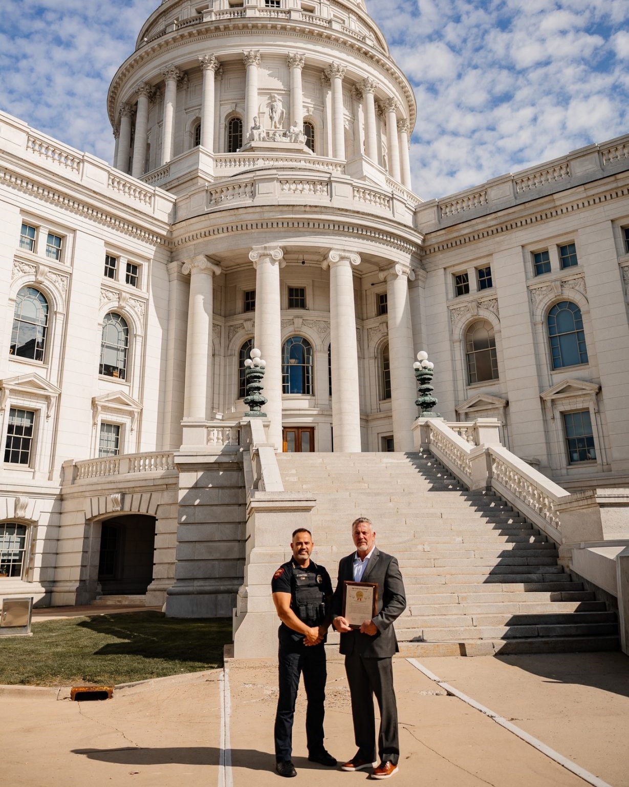 Detective Pete Deates Honored With Wisconsin “Hometown Heroes” Award ...